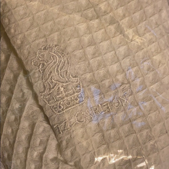 ritz carlton | Shoes | Ritz Carlton Luxury Hotel Guest Slippers | Poshmark